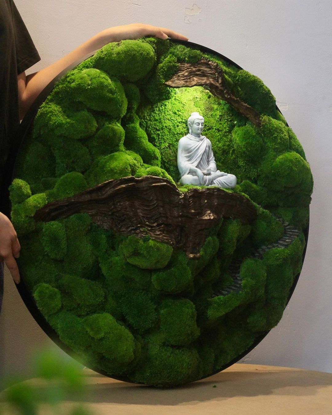 Preserved Moss Buddha Frame | Handmade Zen Moss Art – Noi Studio